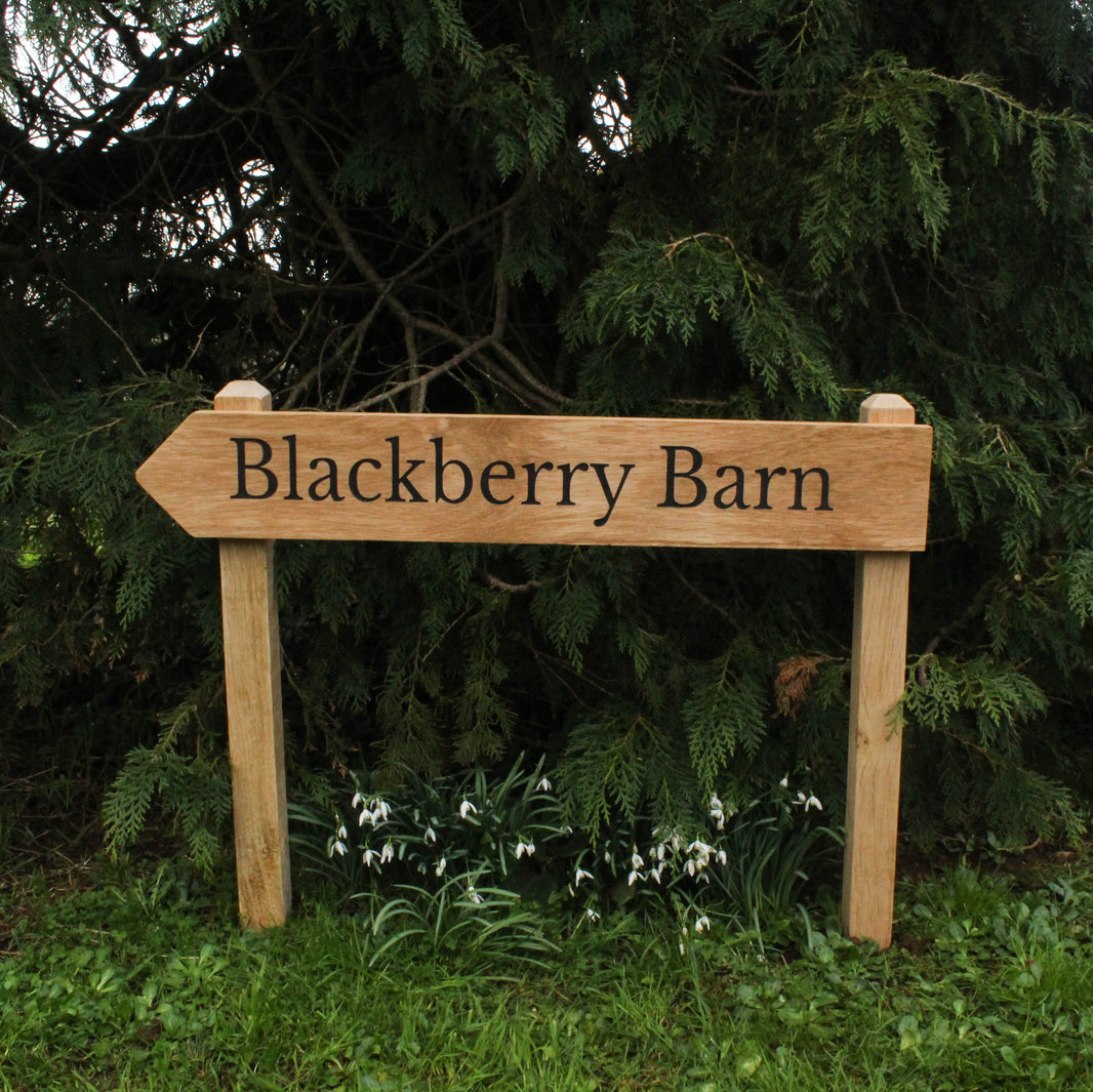 Grain Designs - Bespoke Oak Signs and Household Accessories